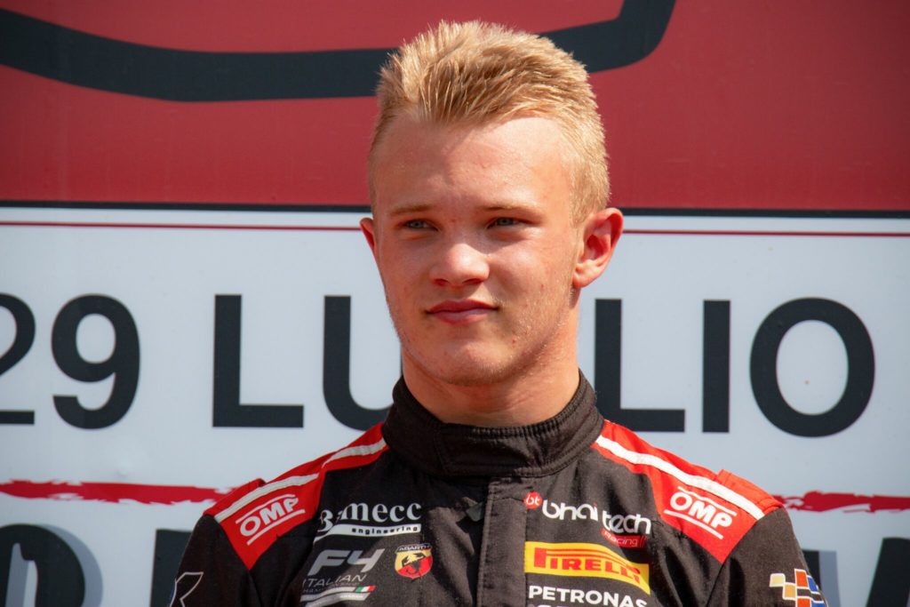 Ptáček junior v Imole nezklamal: Dojel třetí, mezi nováčky suverénně ...